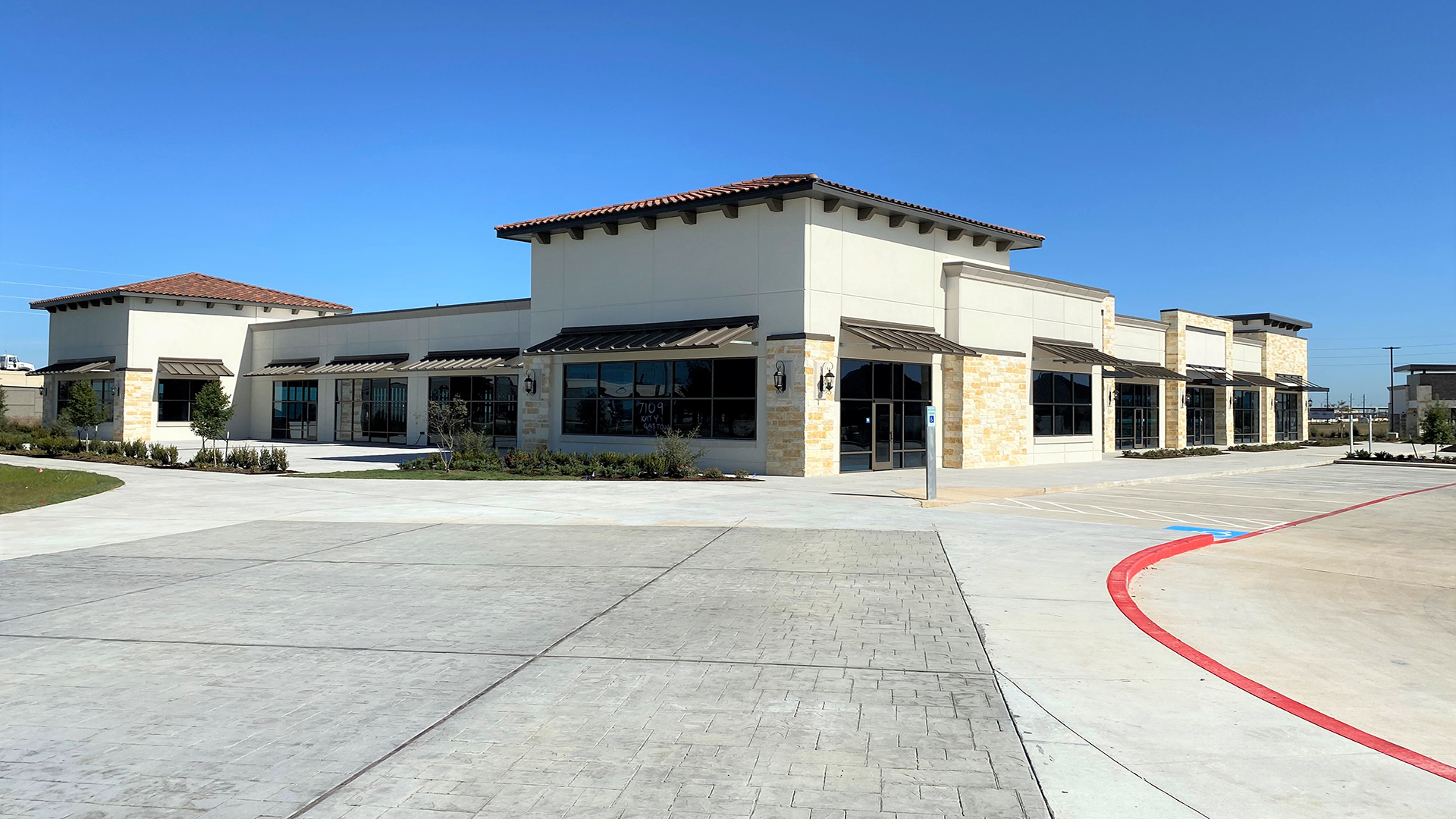 Houston Concrete Contractor for Driveways & Sidewalks